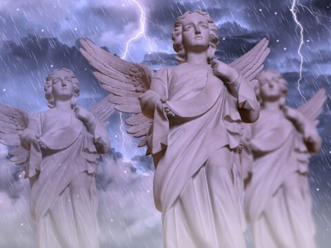 Quadruple Digit Angel Numbers: Meaning, Significance & Insights